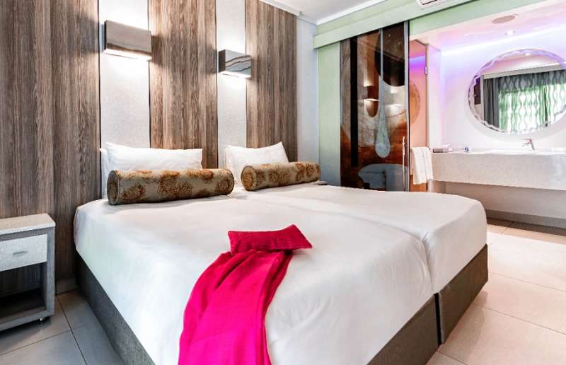 Cabanas at Sun City Resort, hotel prices and bookings